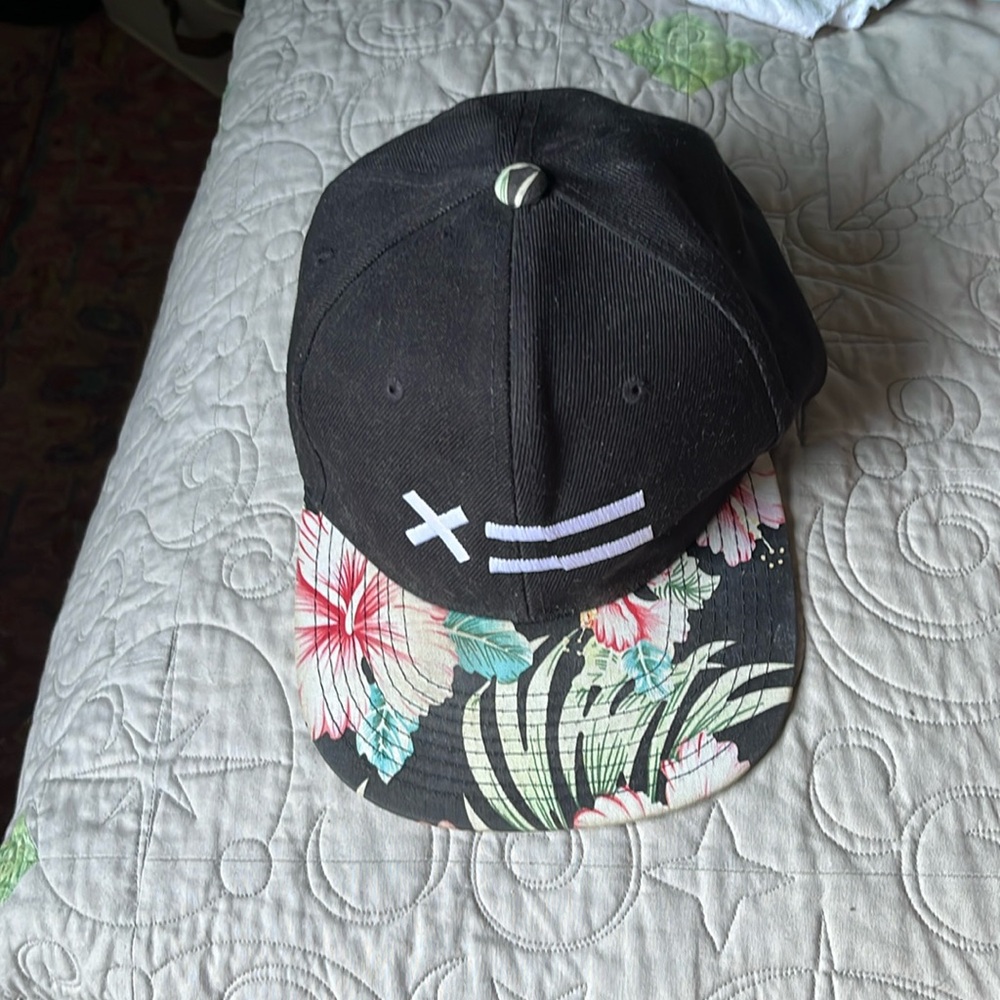 Tomboy X Black Tropical Floral Cap Hat One Size - Gem